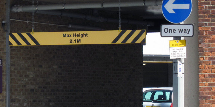 Vehicle restriction signs – Metrication UK