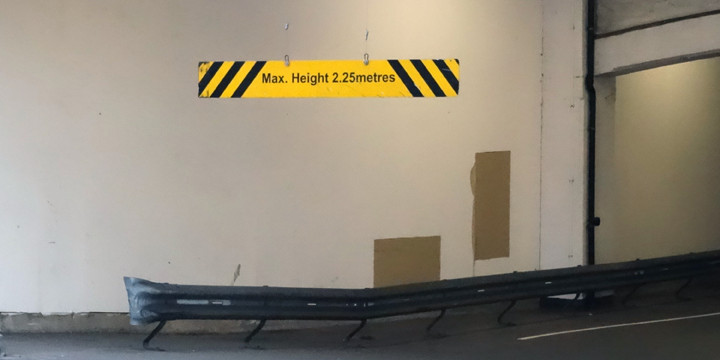 Vehicle restriction signs – Metrication UK