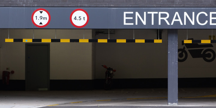 Vehicle restriction signs – Metrication UK