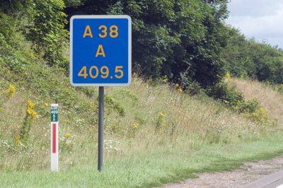 Driver location signs – Metrication UK